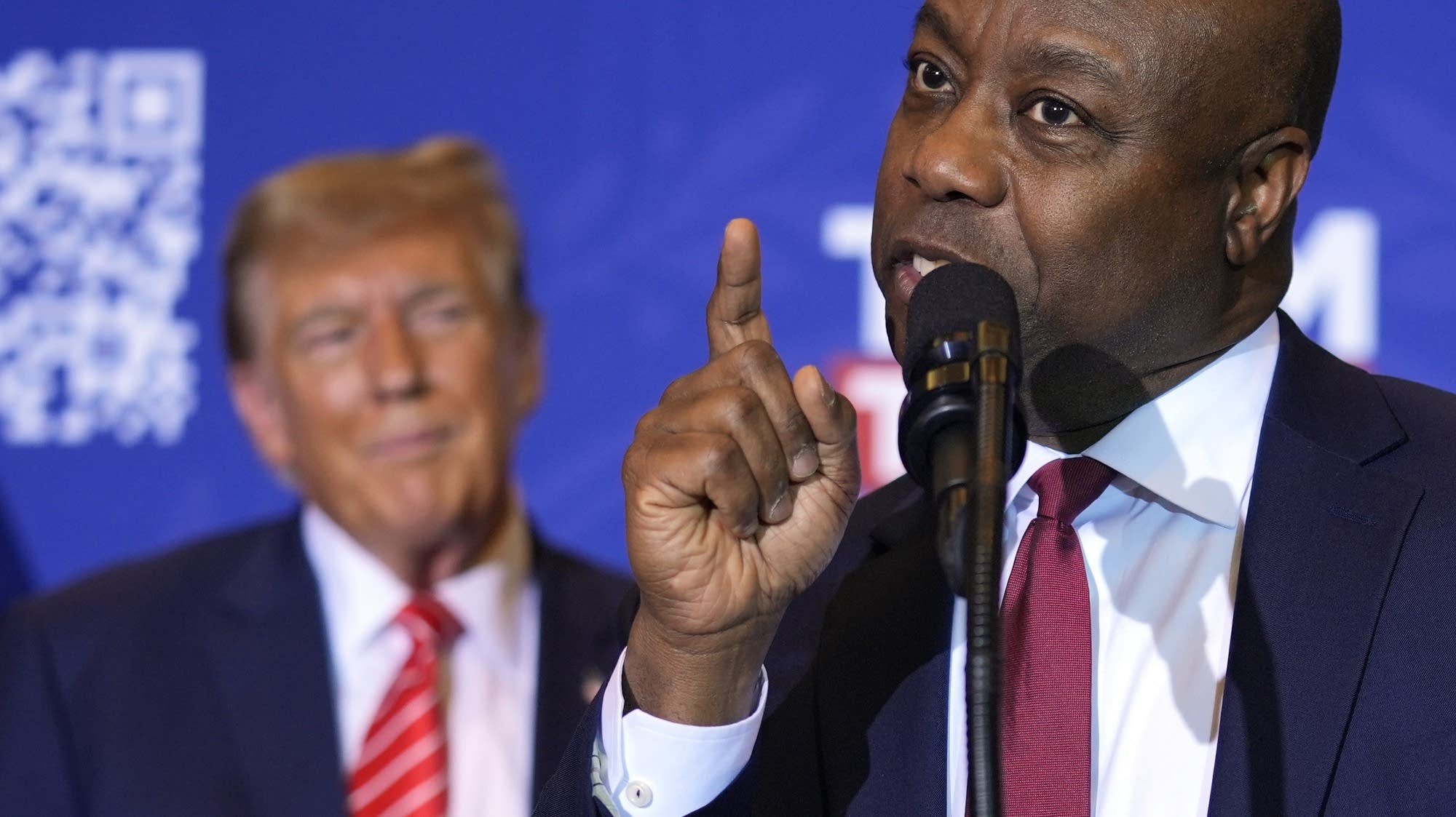 Tim Scott endorses Donald Trump ahead of New Hampshire Republican ...