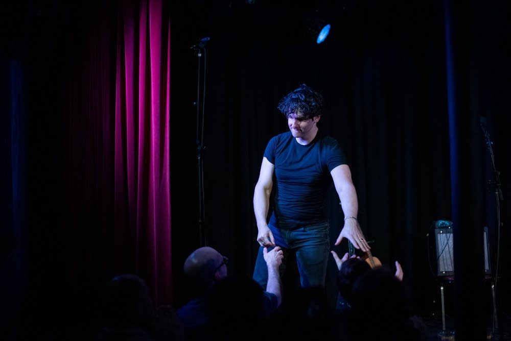 Low Cut Connie's Adam Weiner plays a solo Microshow | The Current