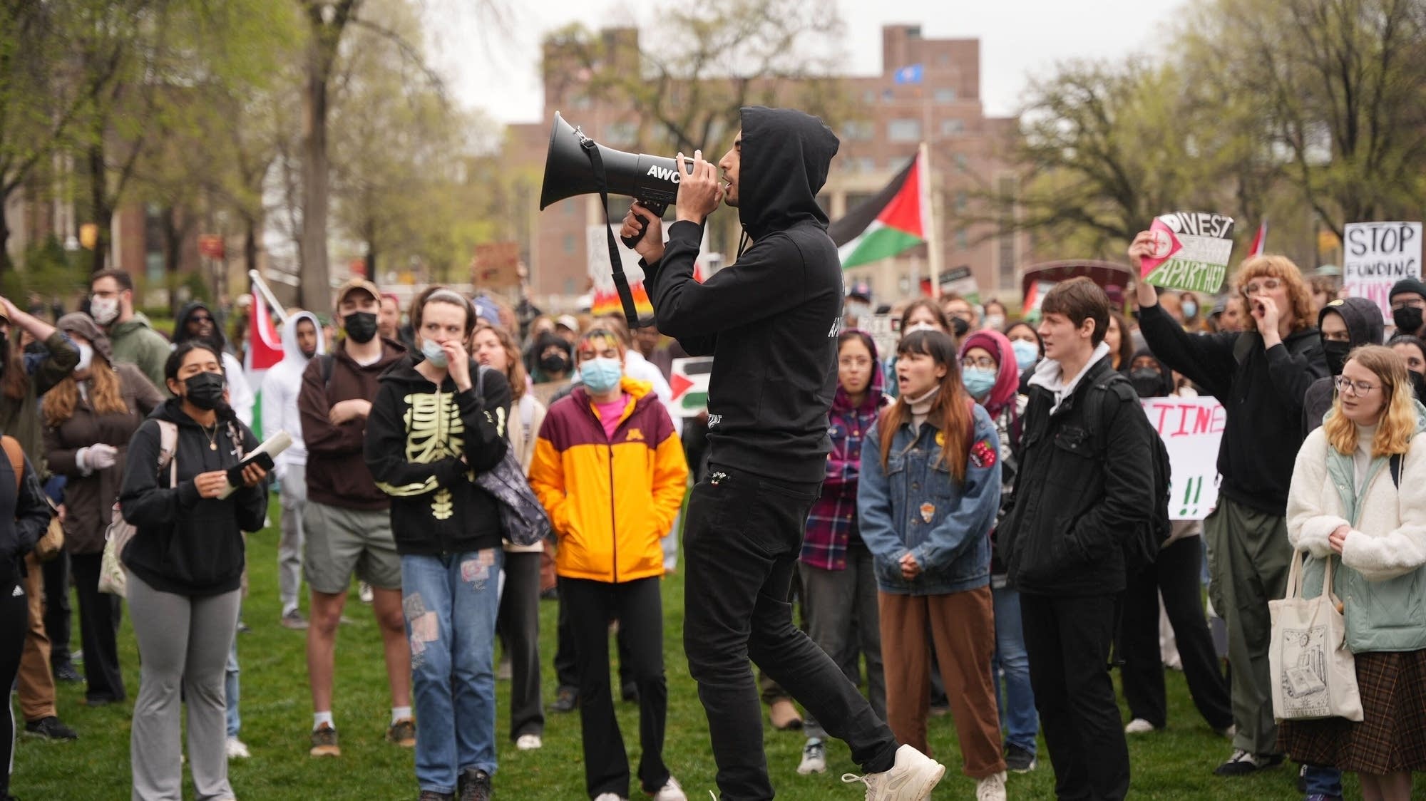 U of M officials meet with pro-Palestinian protest organizers ...