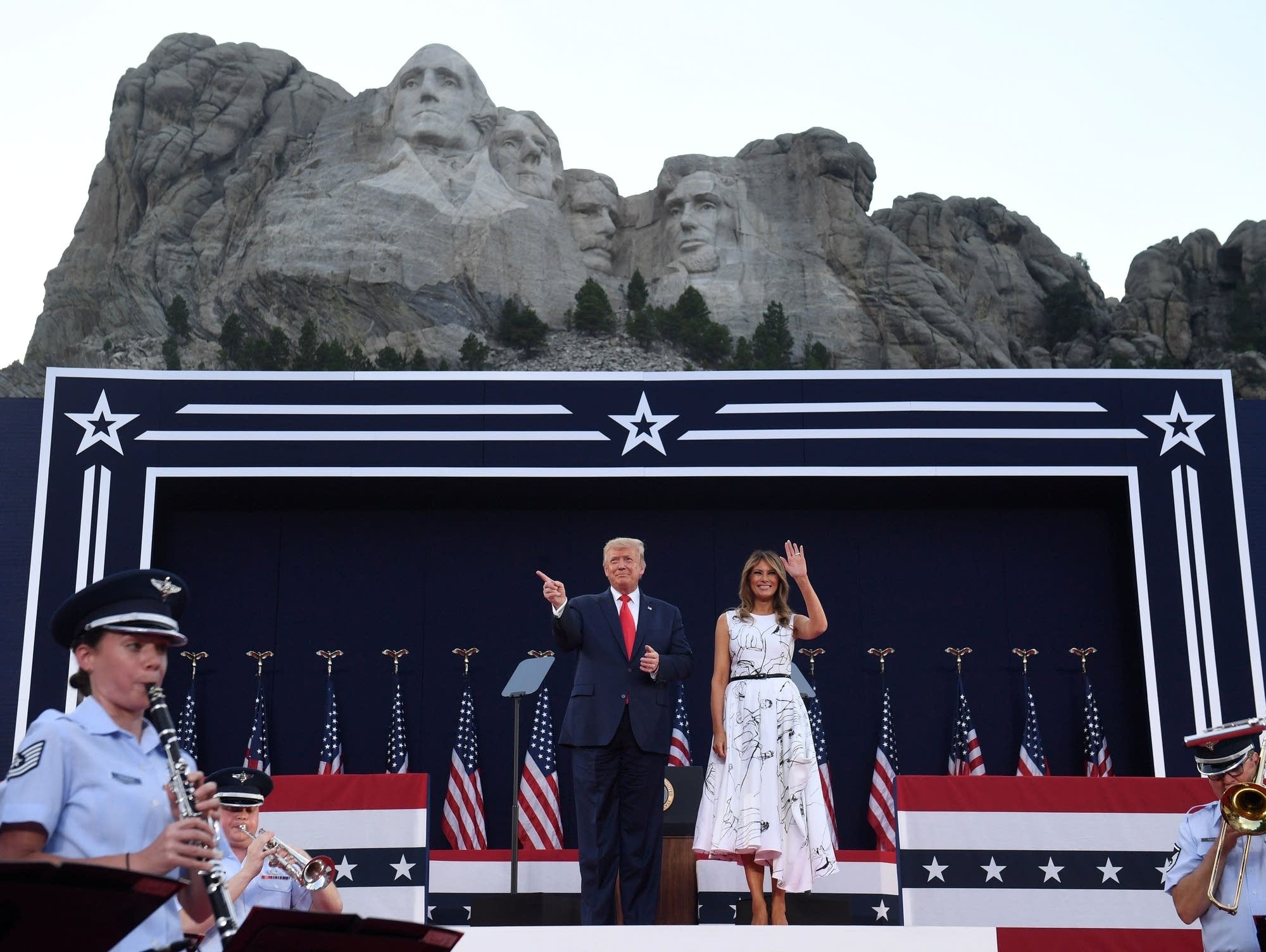 Trump pushes racial division, flouts virus rules at Mount Rushmore ...
