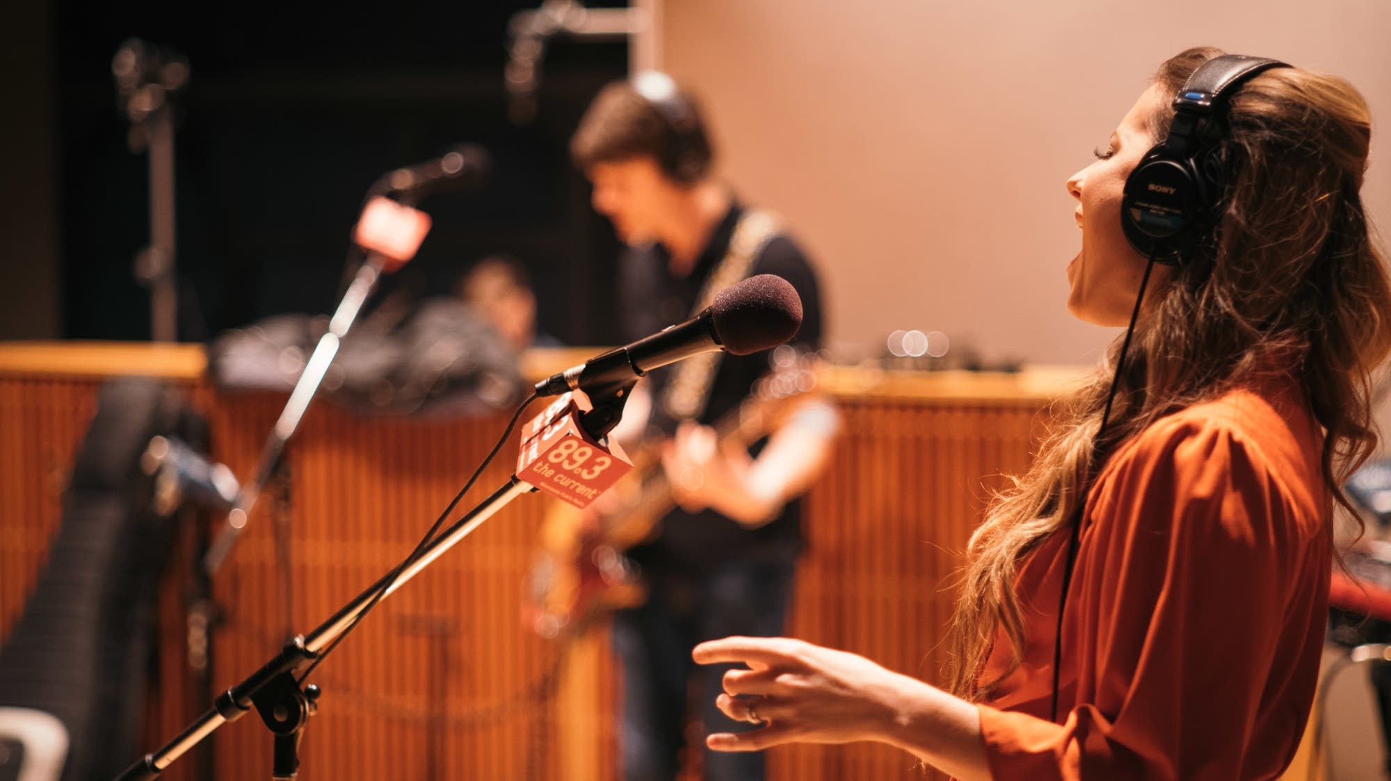 Caitlyn Smith creates an ode to St. Paul | MPR News