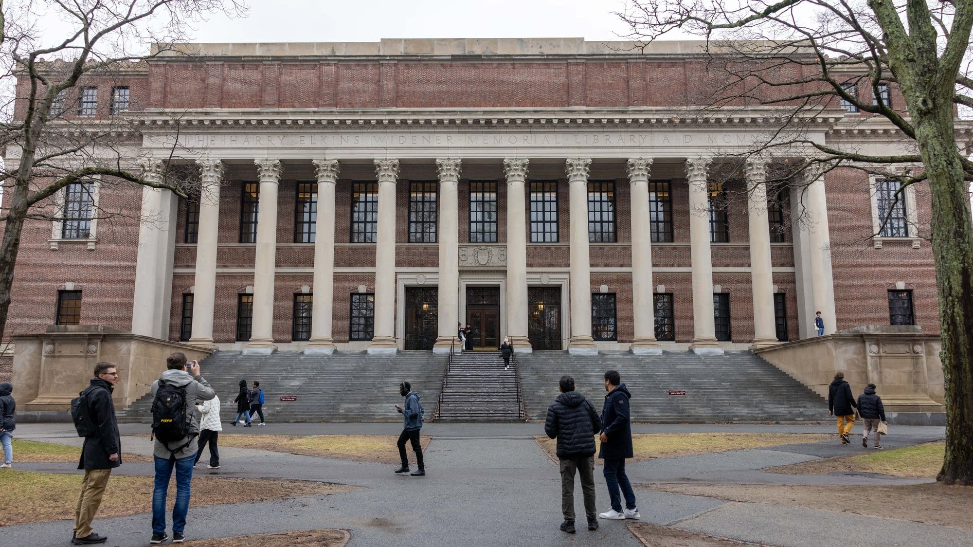 Colleges issue more bonds, fearing federal funding cuts