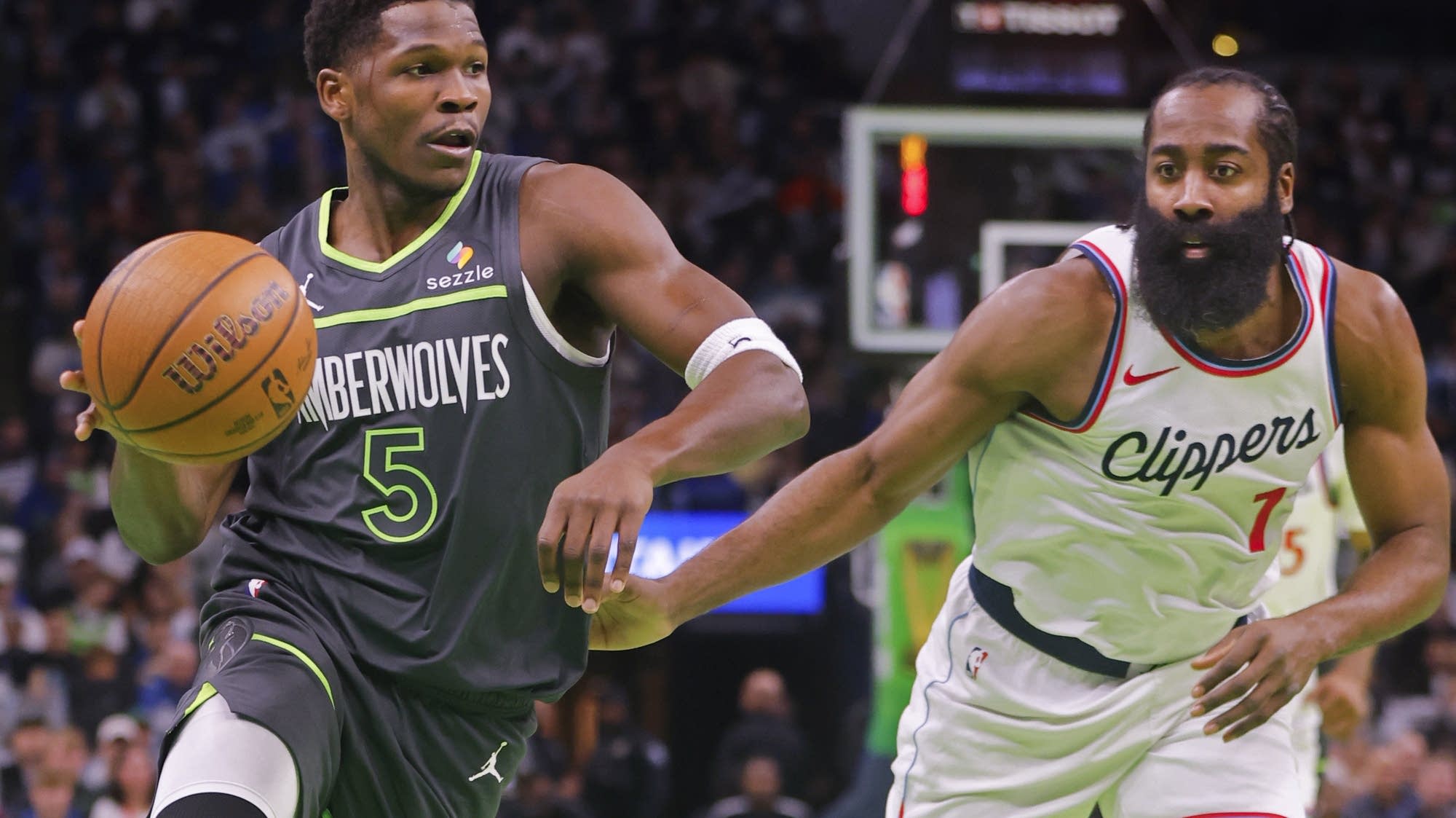 Wolves stop 4-game losing streak by fending off Clippers 93-92 | MPR News