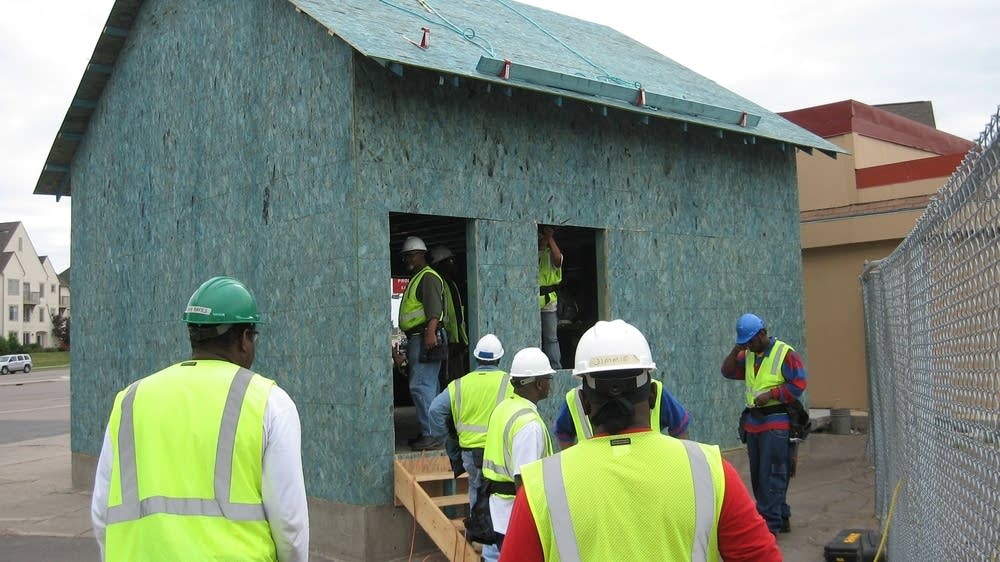 Minority contractors look for their share of the stimulus | MPR News