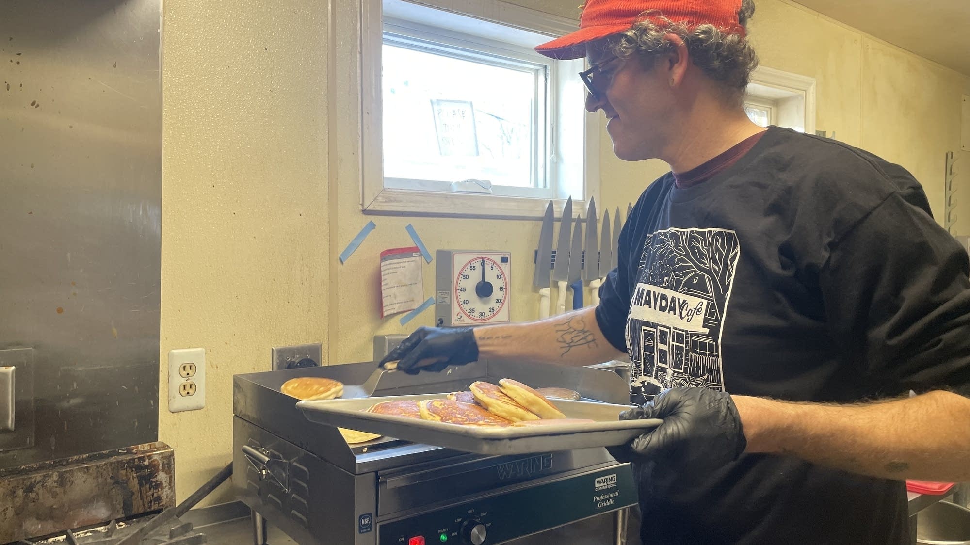 Minnesota businesses open for free food, resources during economic ...