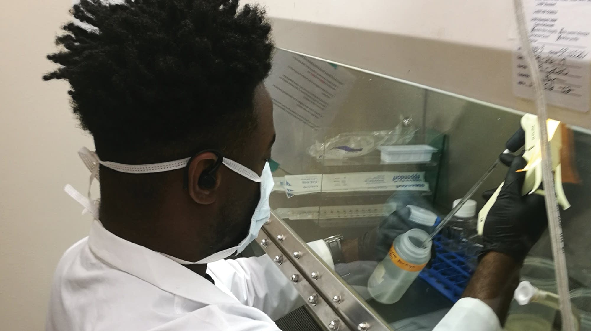 'Desperation science' slows the hunt for coronavirus drugs | MPR News