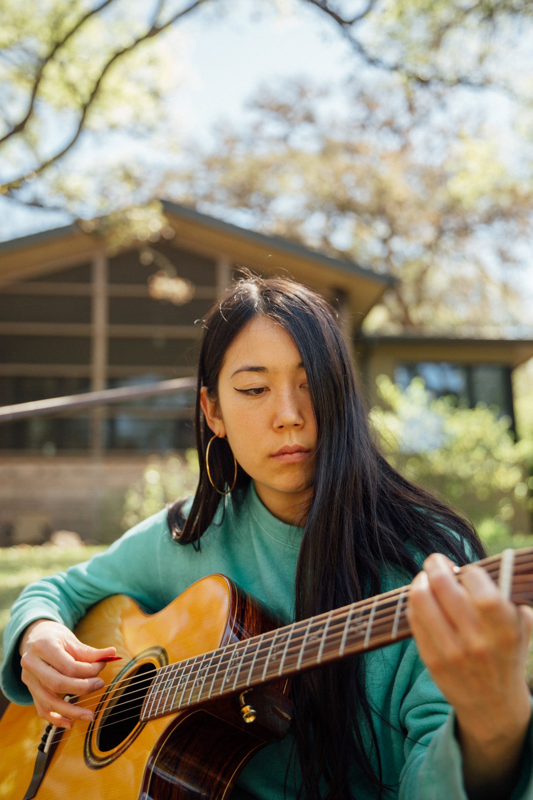 Watch SASAMI's gorgeous 3-song outdoor performance recorded on a ...