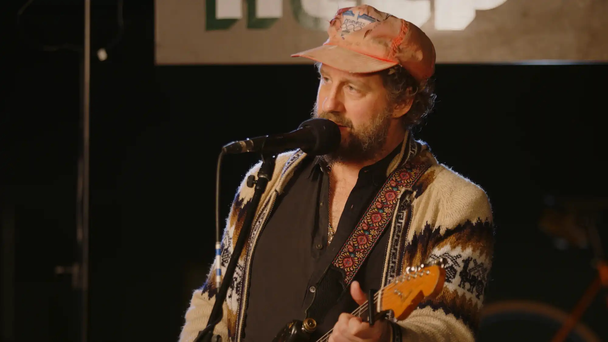 Watch Matthew Houck of Phosphorescent play a Microshow in Minneapolis