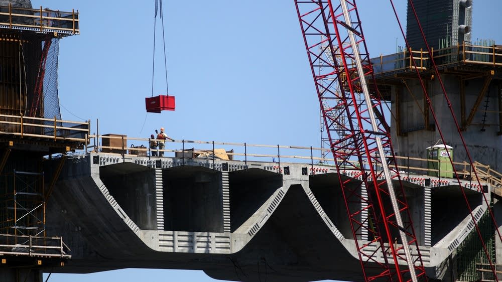 St. Croix bridge opening pushed back to 2017 | MPR News