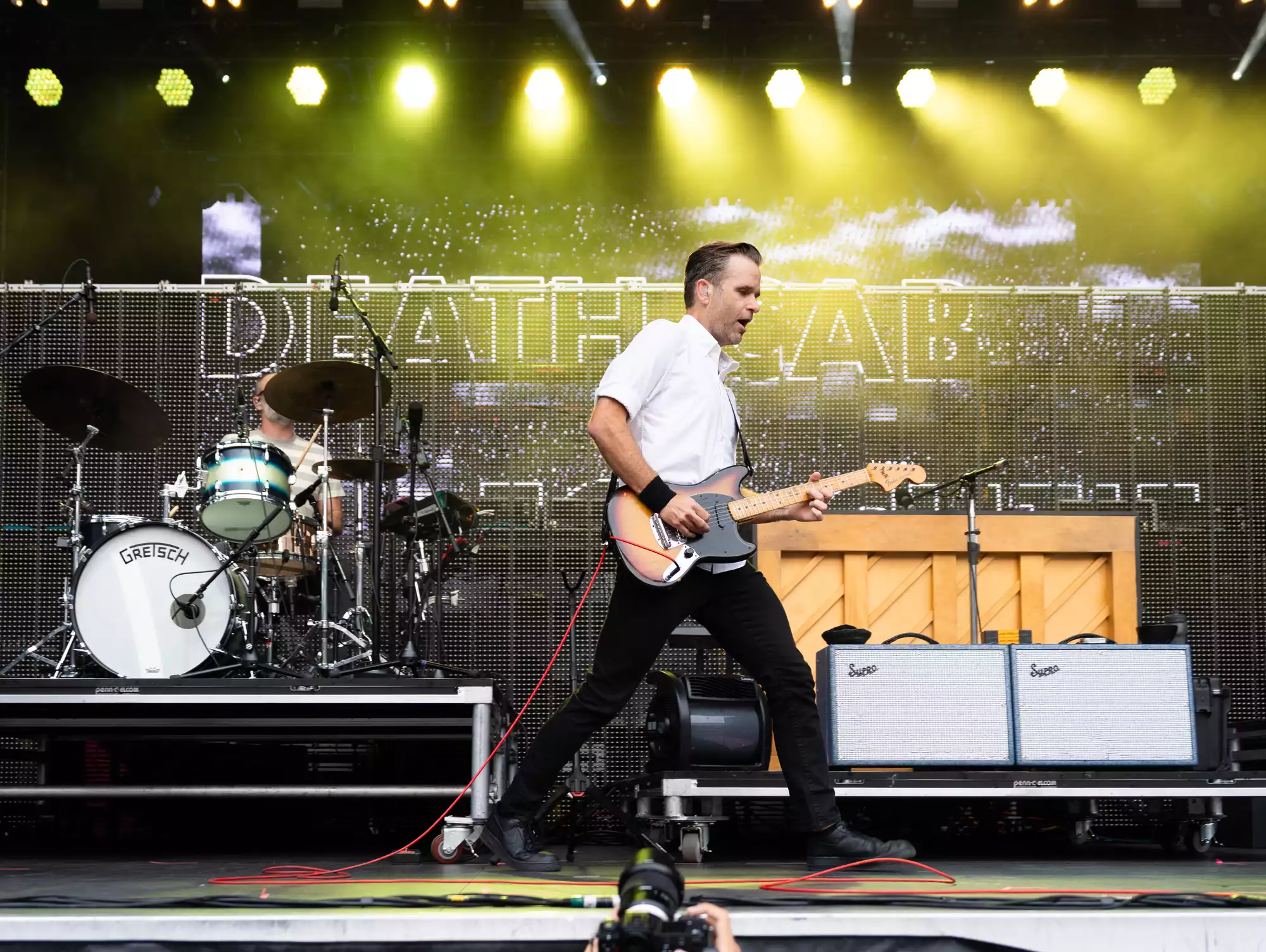 The Chart Show: Death Cab For Cutie hit bullseye with “An Arrow In The ...