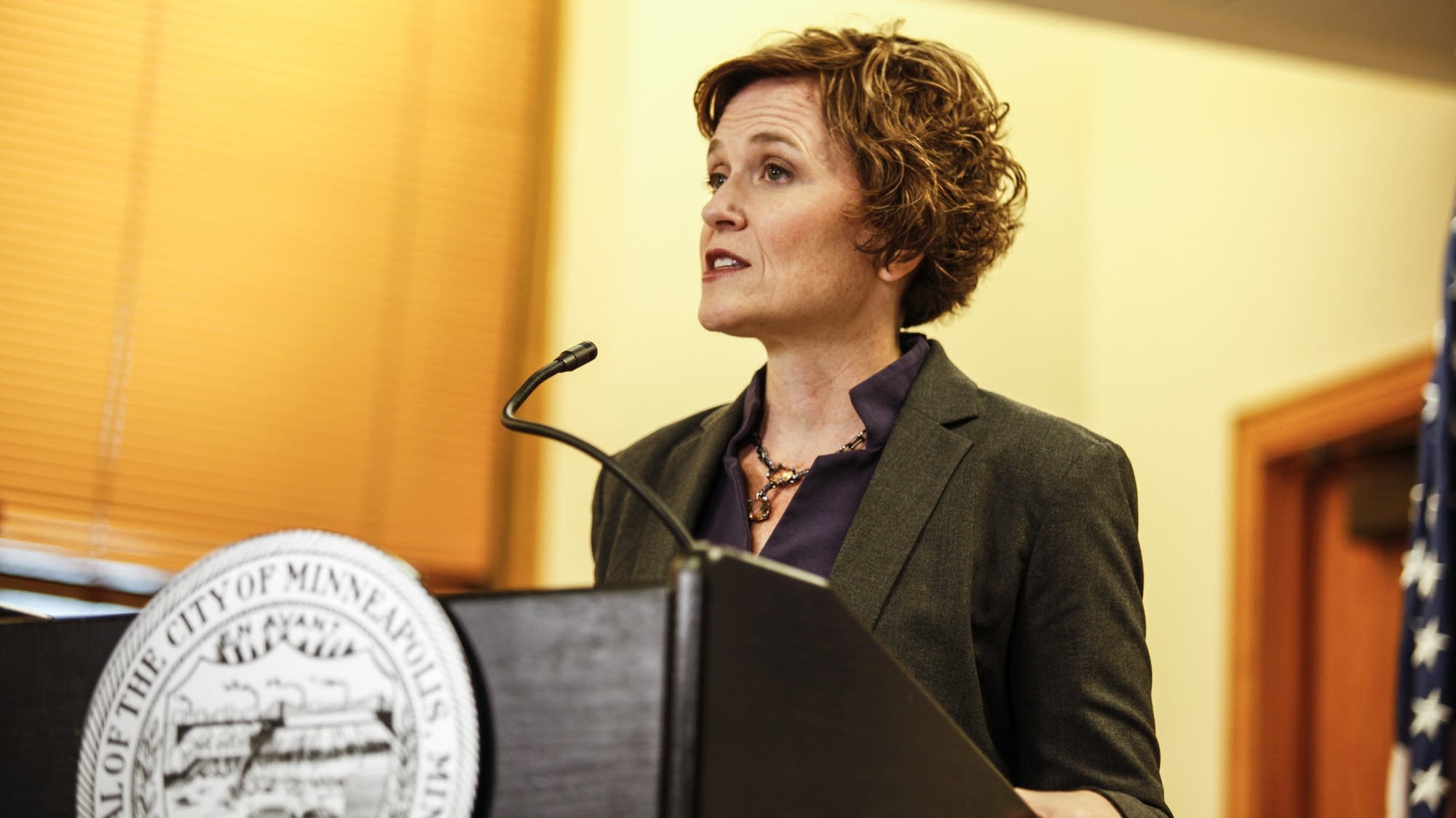 Judge backs Hodges in suit over delayed Mpls. budget | MPR News