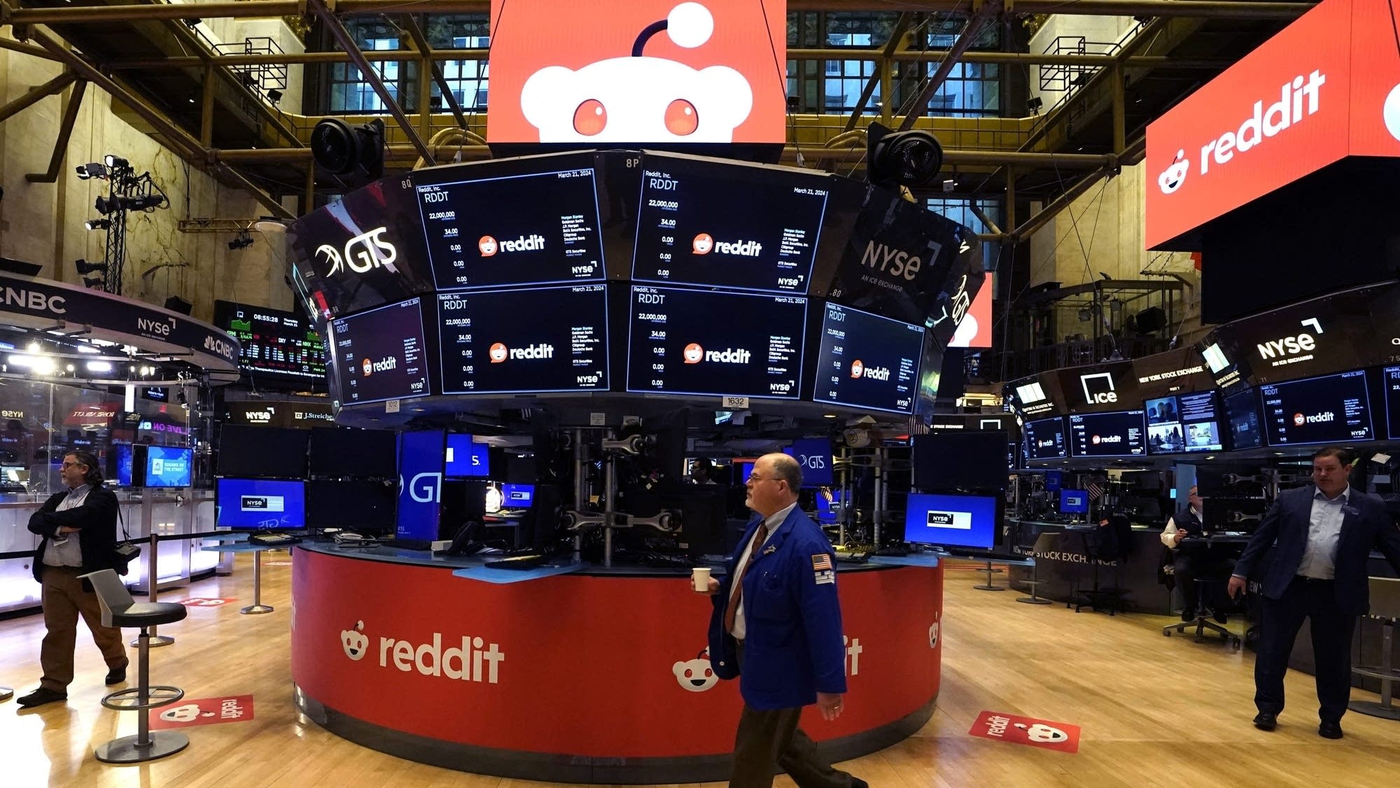 Reddit finally goes public