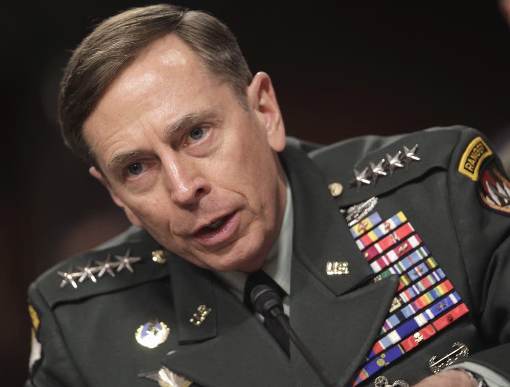 Gen. Petraeus hands off Afghanistan command | MPR News