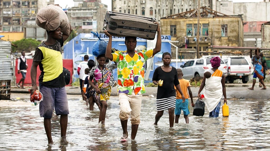 Cyclone's huge floods endanger thousands in southern Africa | MPR News