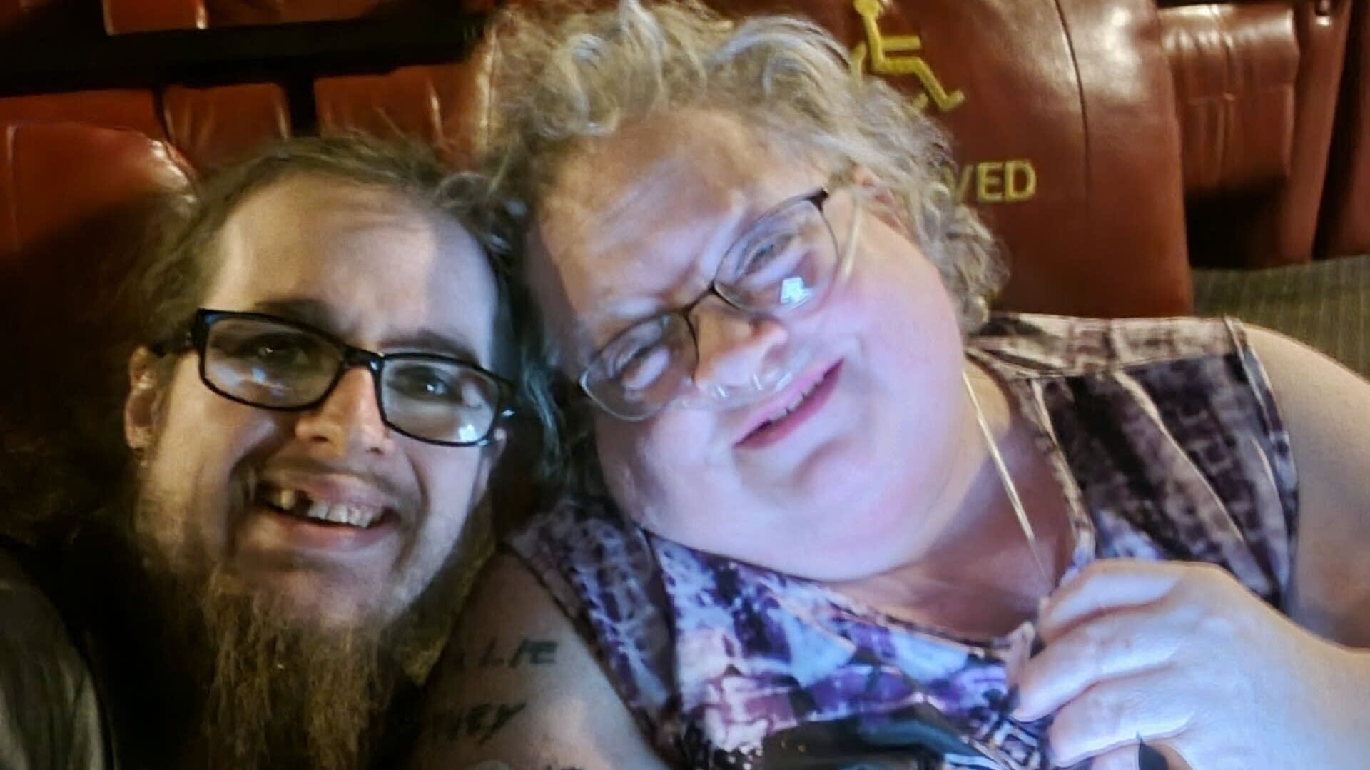 Minnesota’s home care workers fight for retirement benefits | MPR News