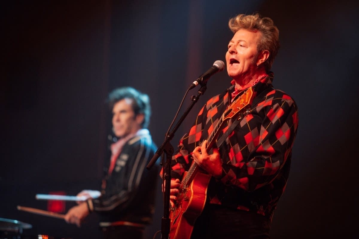 Photos and review: ‘Would you like to hear a little rockabilly?’ Stray ...