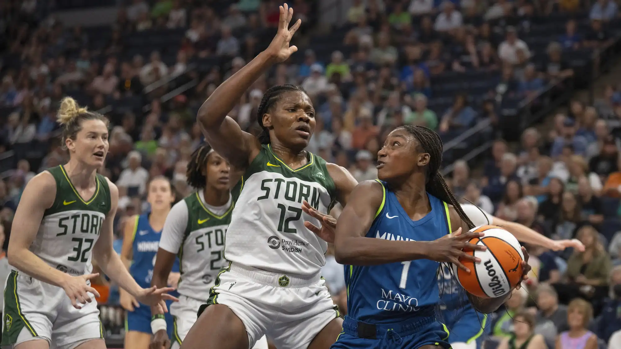 Jewel Loyd scores 31 in Seattle's bounce-back 88-74 victory over ...