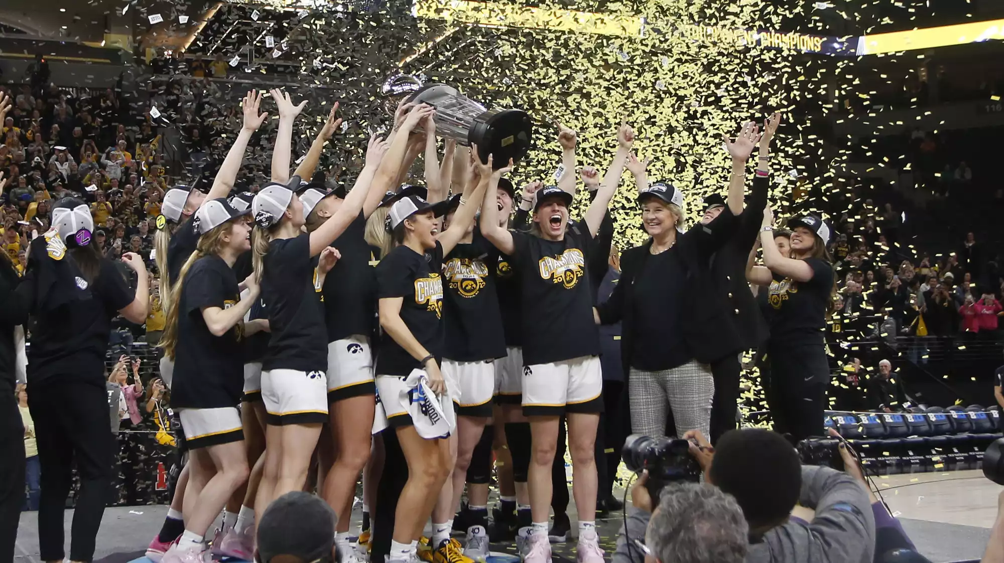 Women's Big Ten tourney in Minneapolis sets attendance record | MPR News