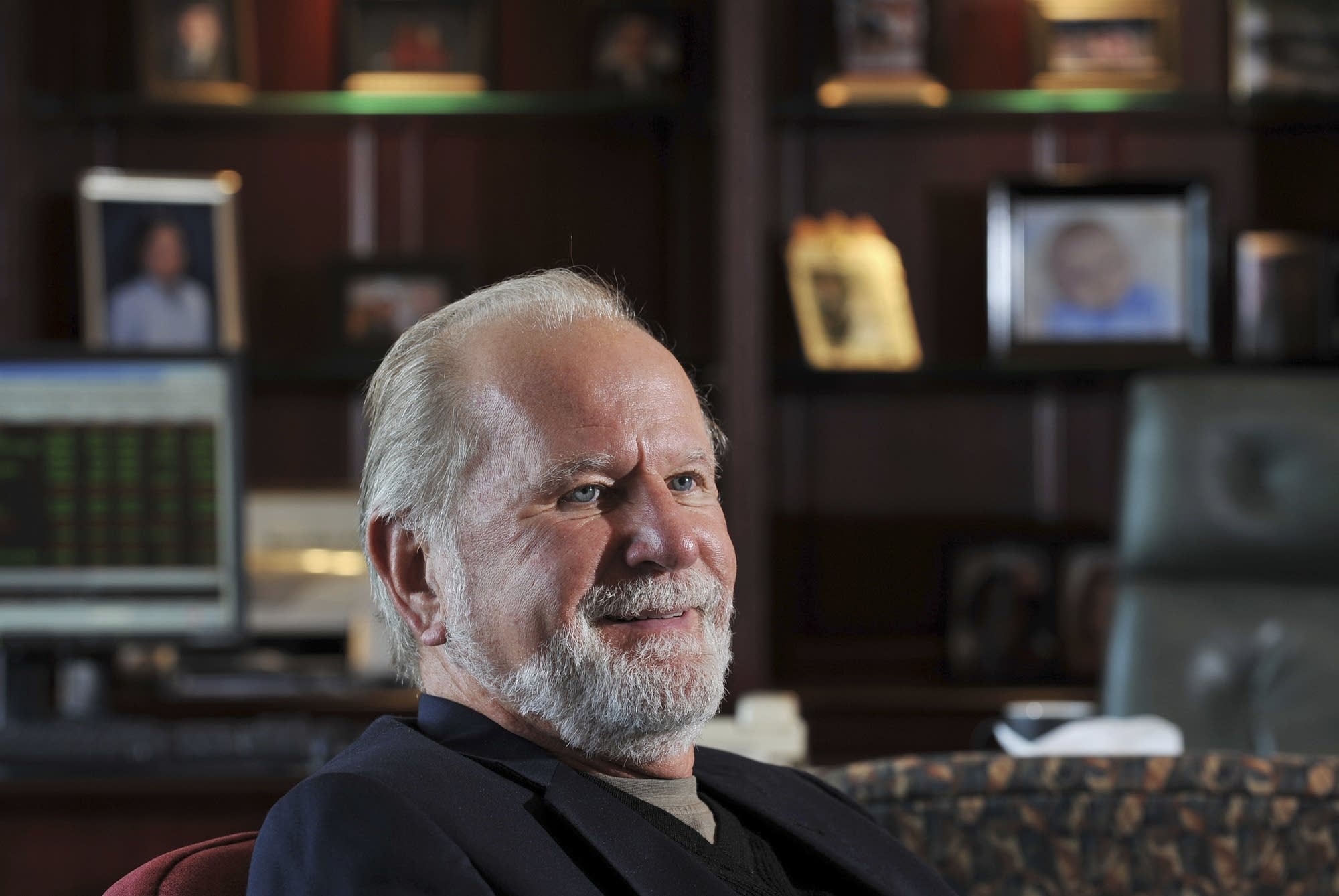 Bill Cooper, ex-Minnesota GOP leader and TCF Bank chief, dies | MPR News