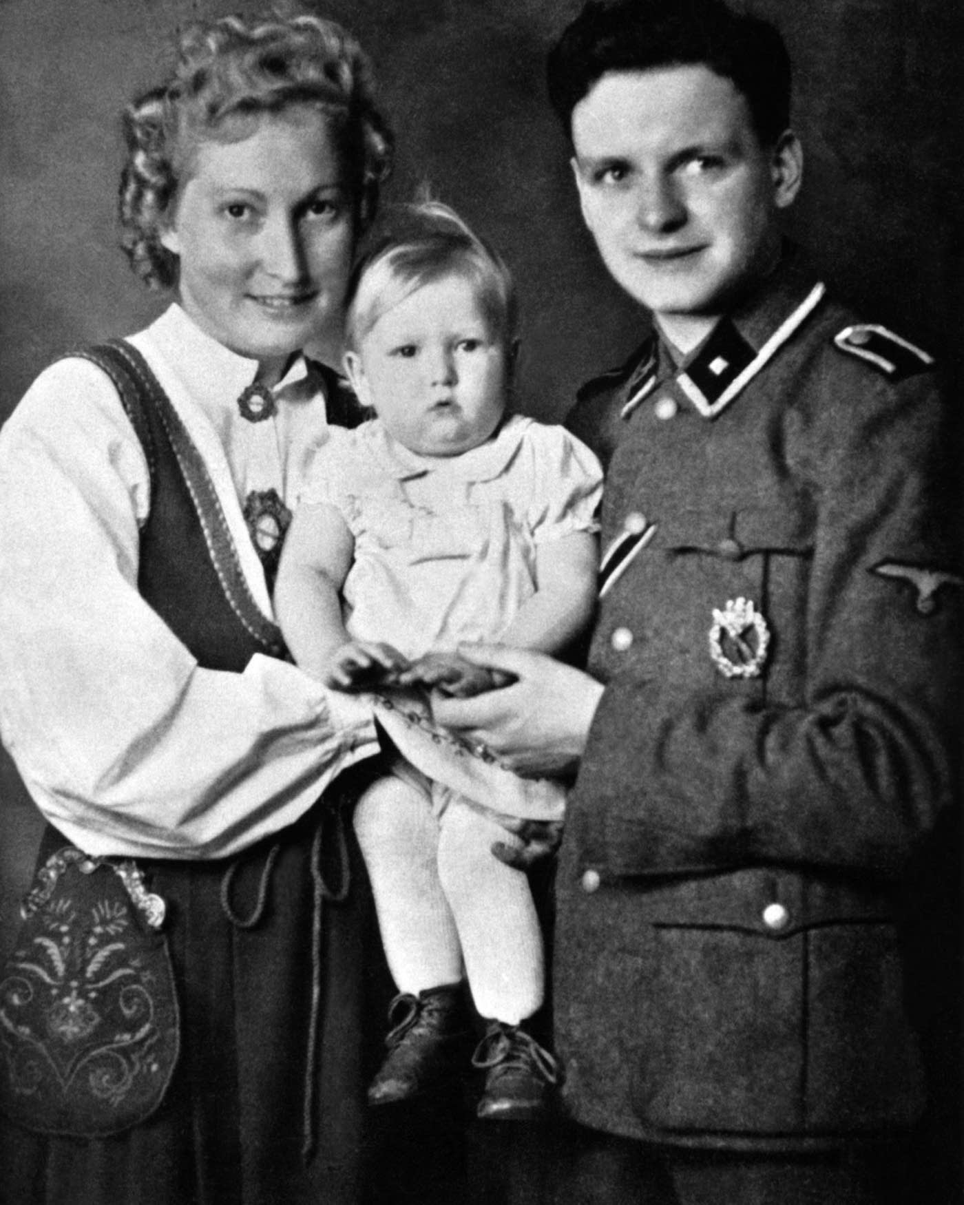 Hitler Youth Girls Pregnant