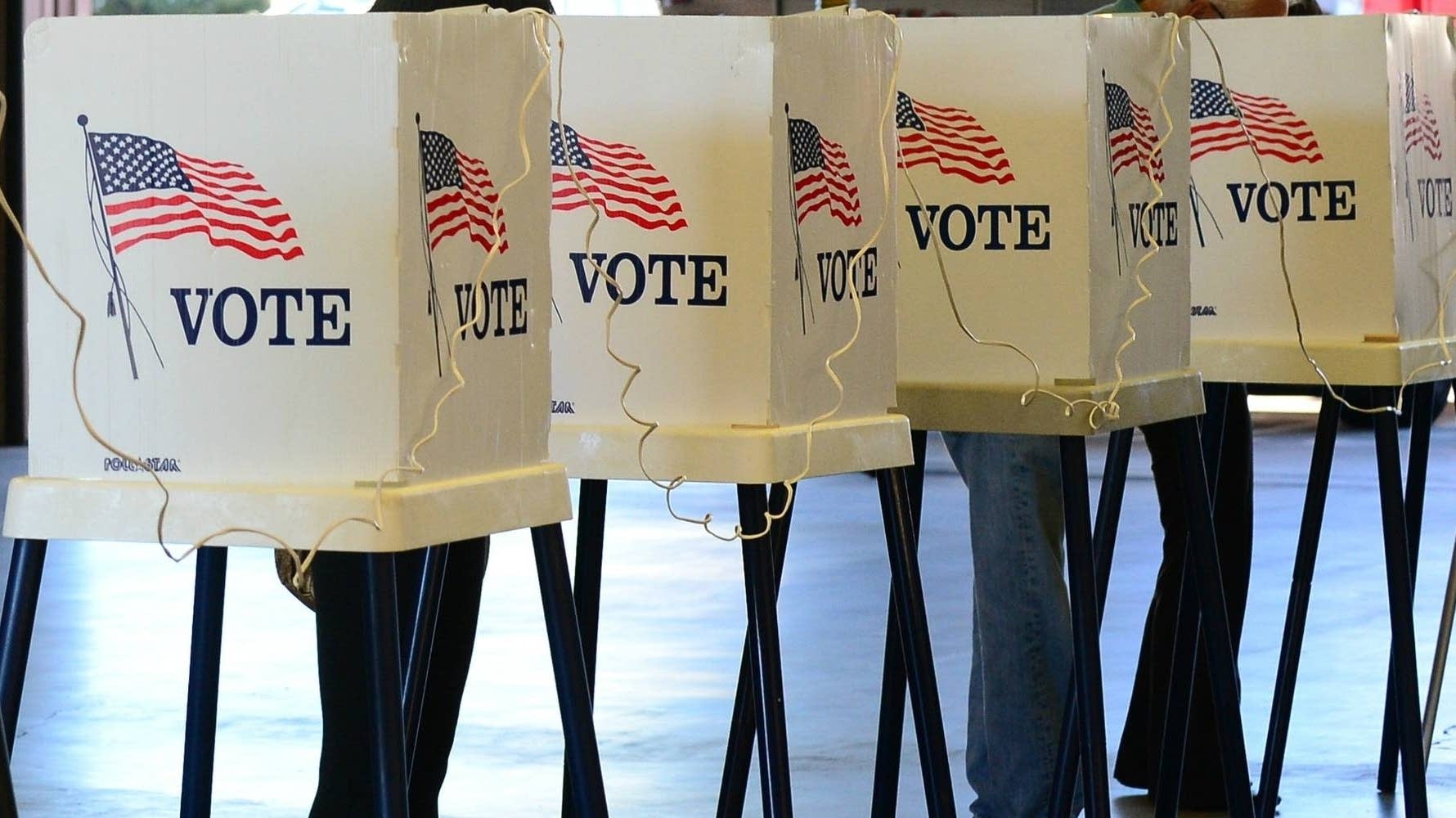 Many Democrats call their party weak and ineffective, AP-NORC poll ...