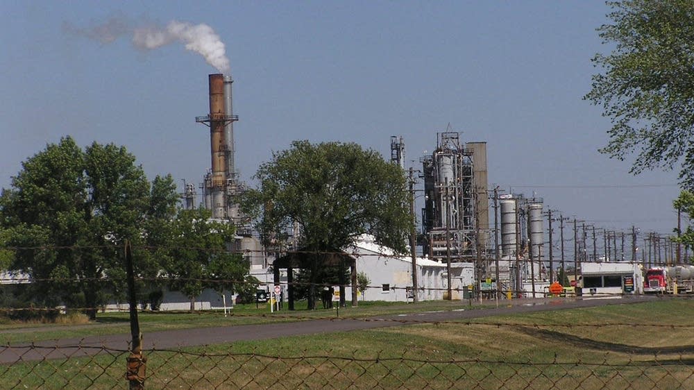 Tribal refinery plan draws national attention | MPR News