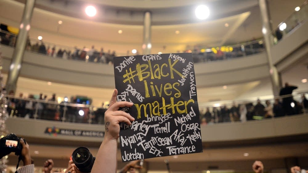 MOA protests: The First Amendment and public space vs. private | MPR News