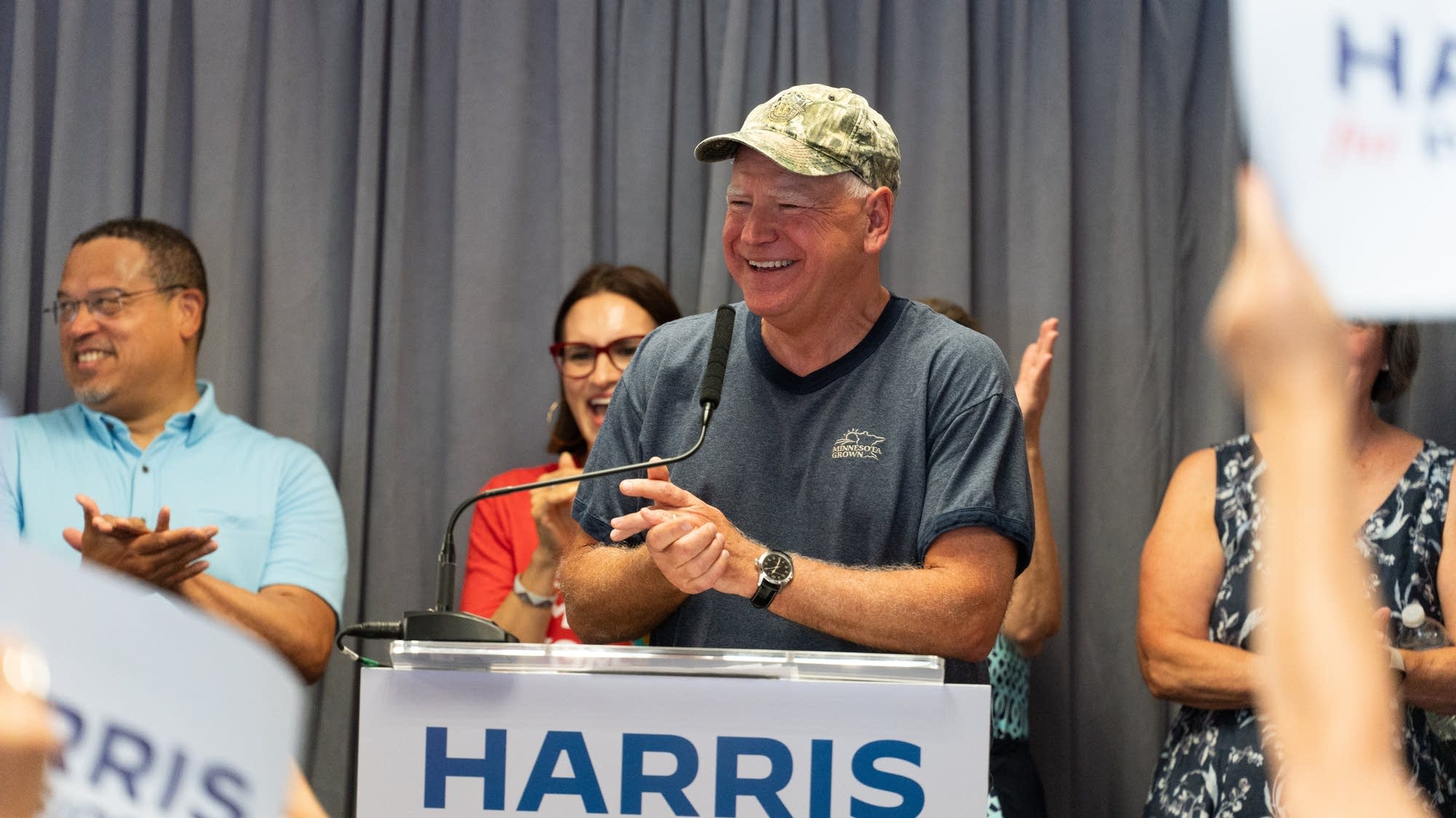 Harris’ VP pick will likely be decided in the next week, Walz remains ...