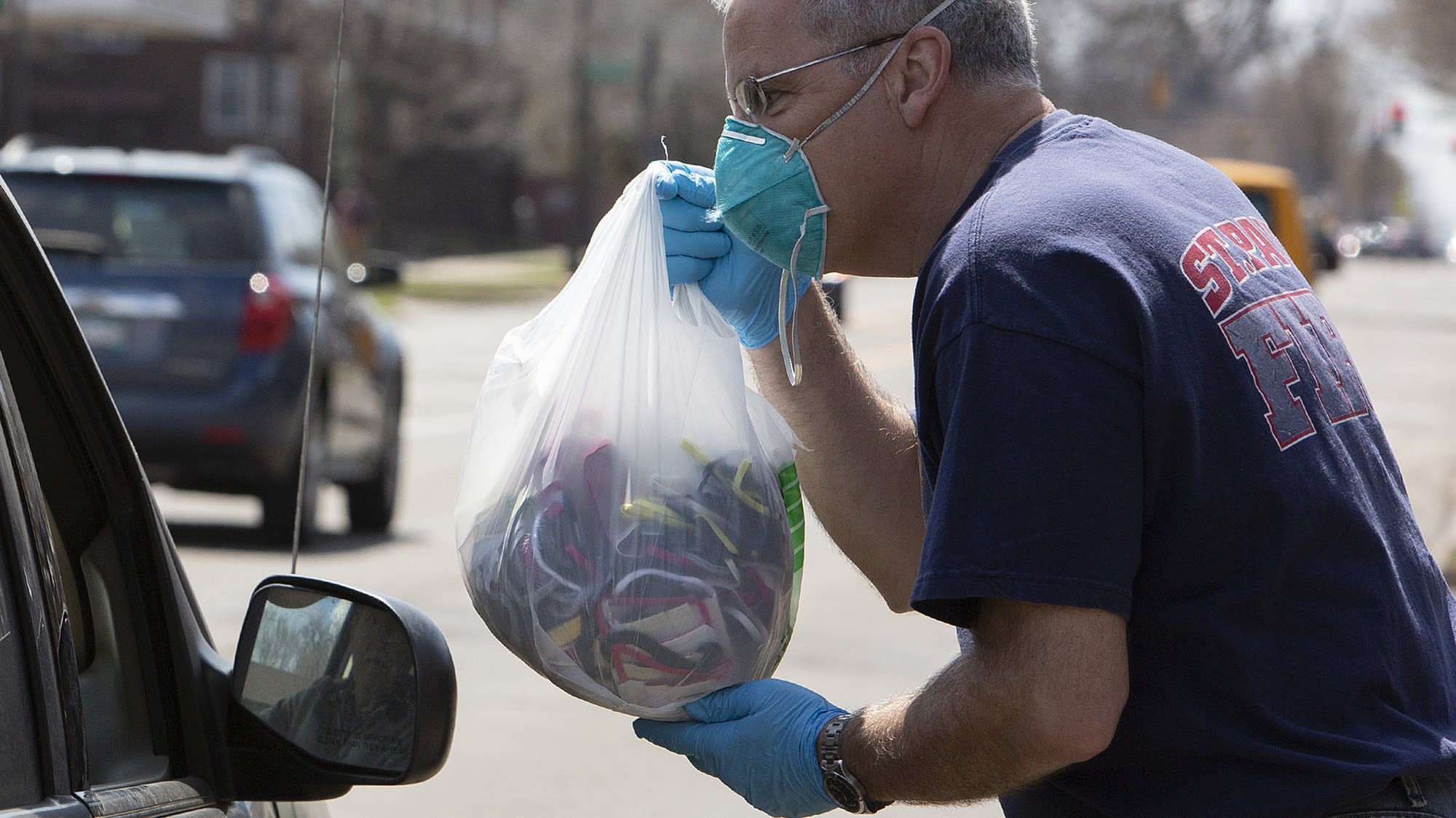 Minnesotans donate thousands of homemade masks in statewide drive | MPR ...