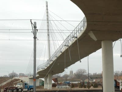 Sabo bridge report recommends system to reduce vibrations | MPR News