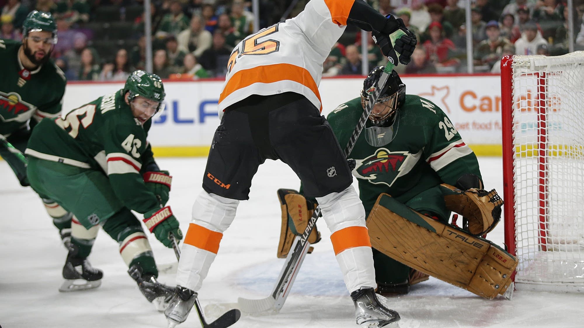 Fleury, Wild beat Flyers 4-1, extend win streak to 7 games | MPR News