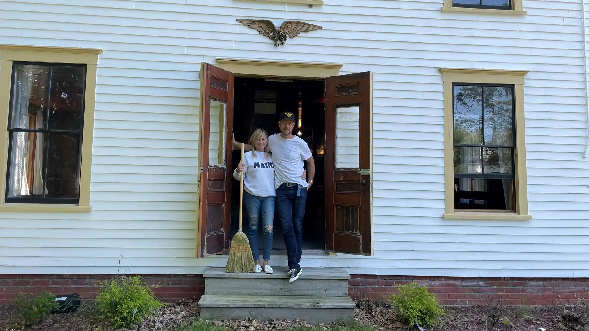 How a Grange Hall in Maine became home for this couple - Marketplace