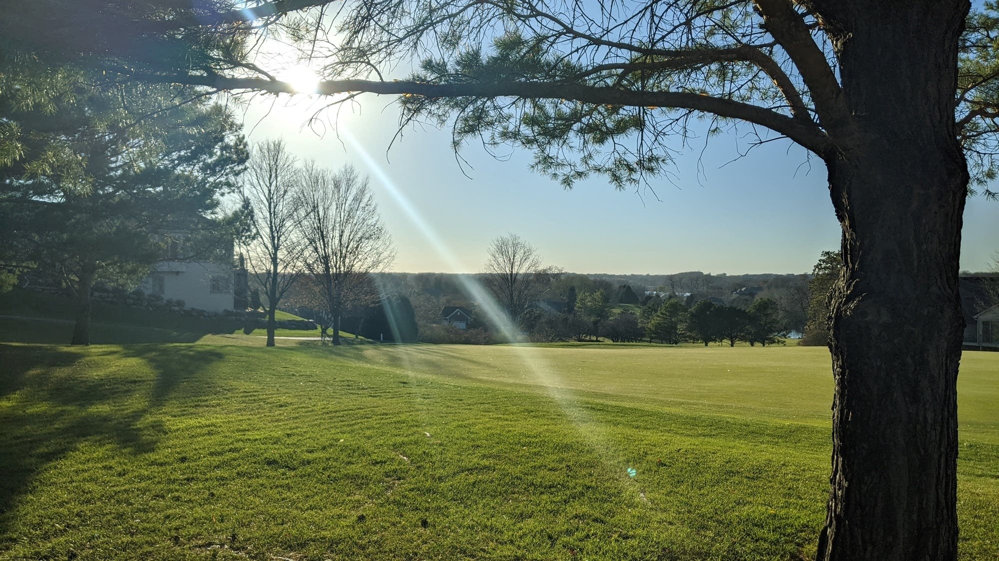 Record-breaking early November warmth continues this week | MPR News