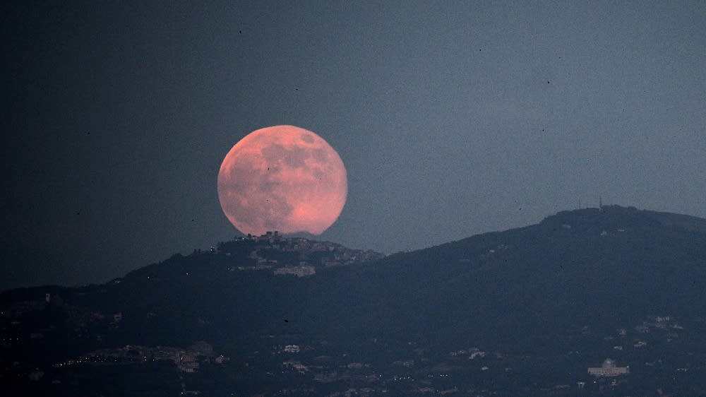 Full 'Strawberry Moon' on Friday the 13th for first time in 95 years ...