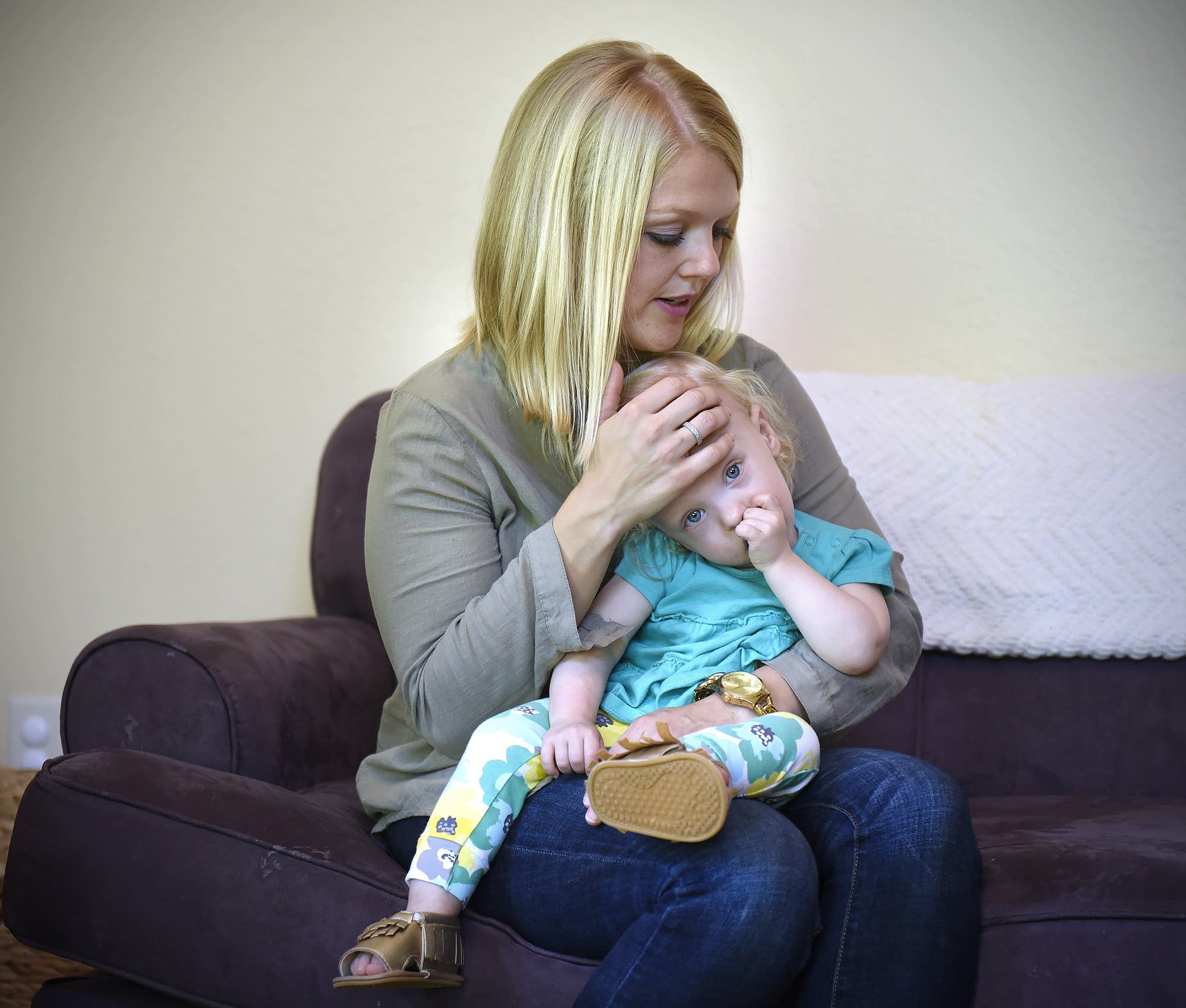 St. Joseph mother births twins 17 days apart | MPR News