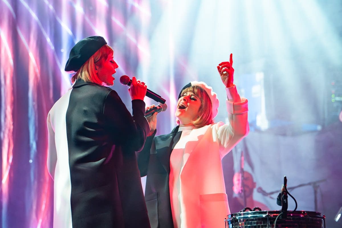 The Chart Show: Lucius no "stranger" to the Chart Show Hall of Fame