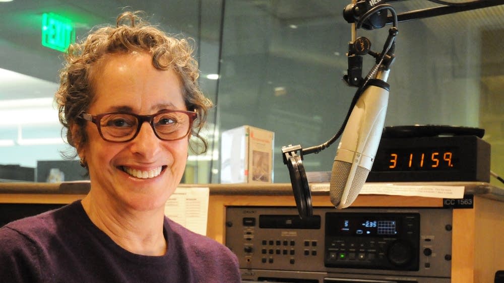 Mindy Ratner, Classical MPR's voice of Christmas Day for 30 years