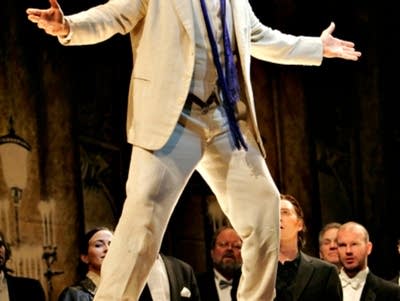 Richard Troxell tells tales of a tenor | MPR News