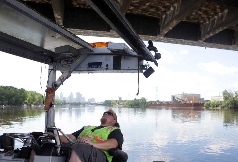Photos: Inspecting the Lowry bridge -- from the wet side | MPR News