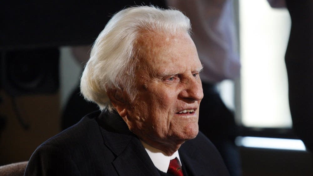 Evangelist Billy Graham, who reached millions, dies at 99 | MPR News