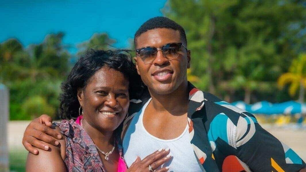 Family members mourn fallen Minneapolis police officer Jamal Mitchell ... Family members mourn fallen Minneapolis police officer Jamal Mitchell ...