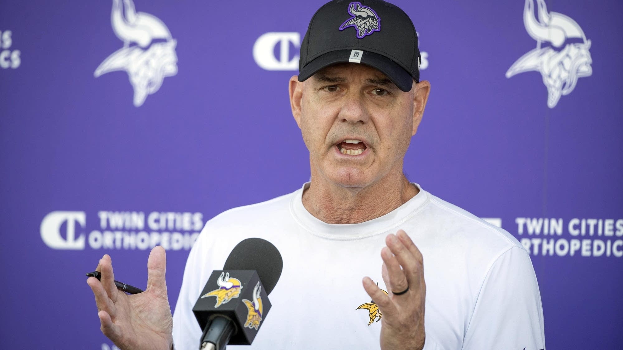 Vikings fire defensive coordinator Donatell after rough year | MPR News