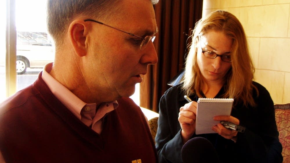 Dean Johnson says goodbyes at Capitol | MPR News