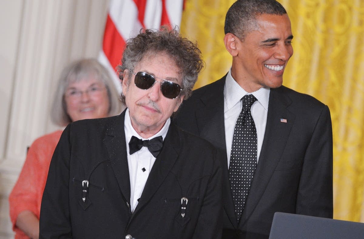 Bob Dylan will also skip White House ceremony for Nobel Prize winners