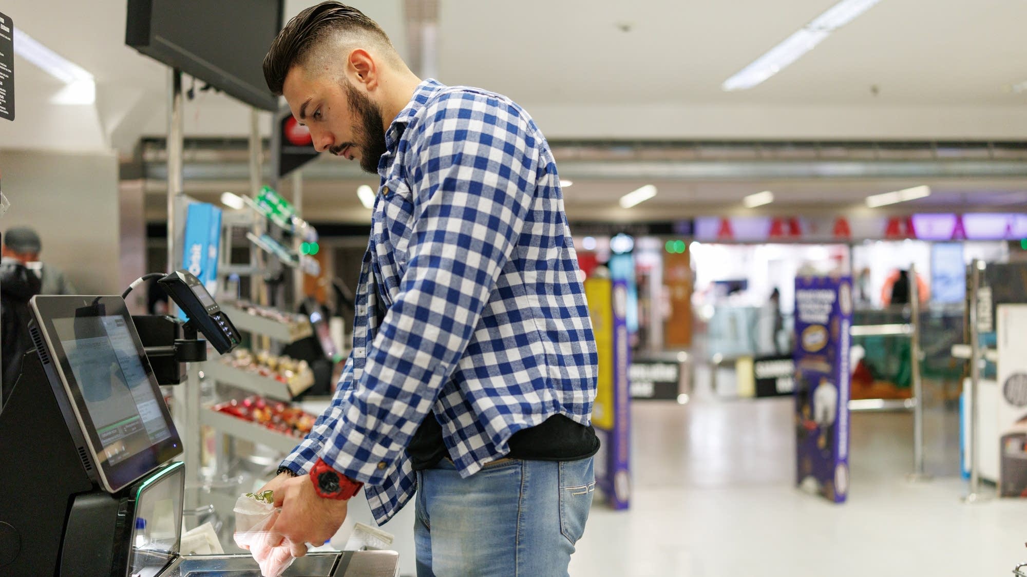 Retail job cuts are up from last year