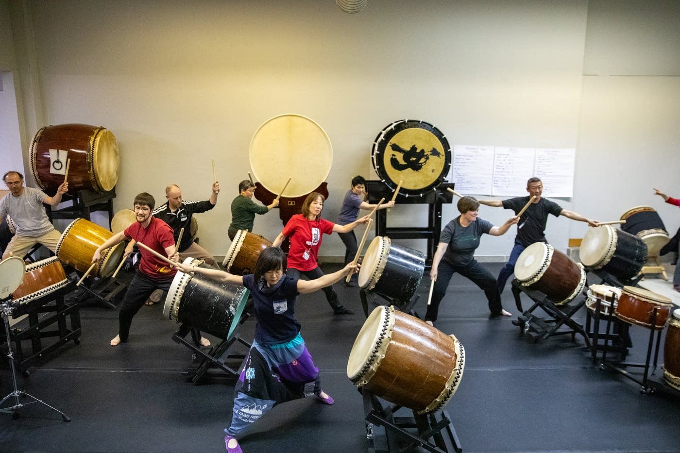 Taiko women come together in St. Paul to beat drums, make history | MPR ...