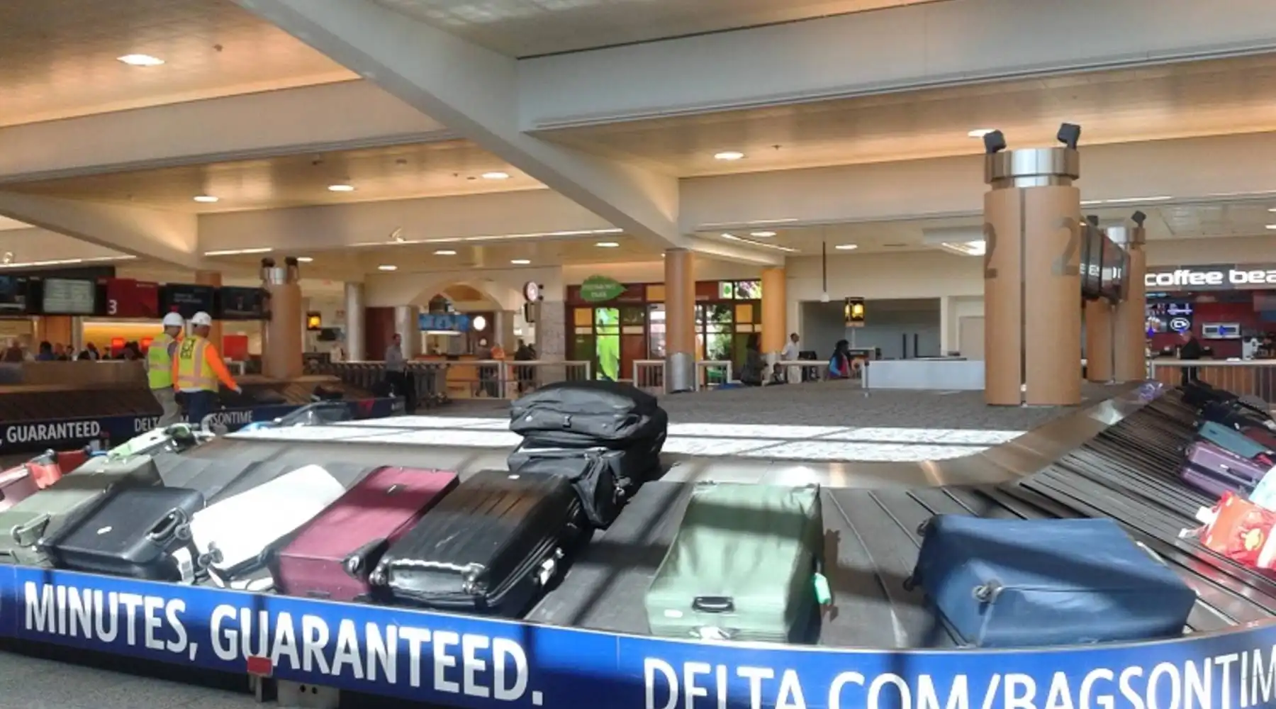 Passengers can track luggage to the carousel with smartphone