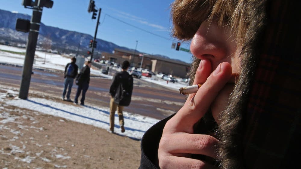Colorado, Utah move to hike smoking age to 21 | MPR News