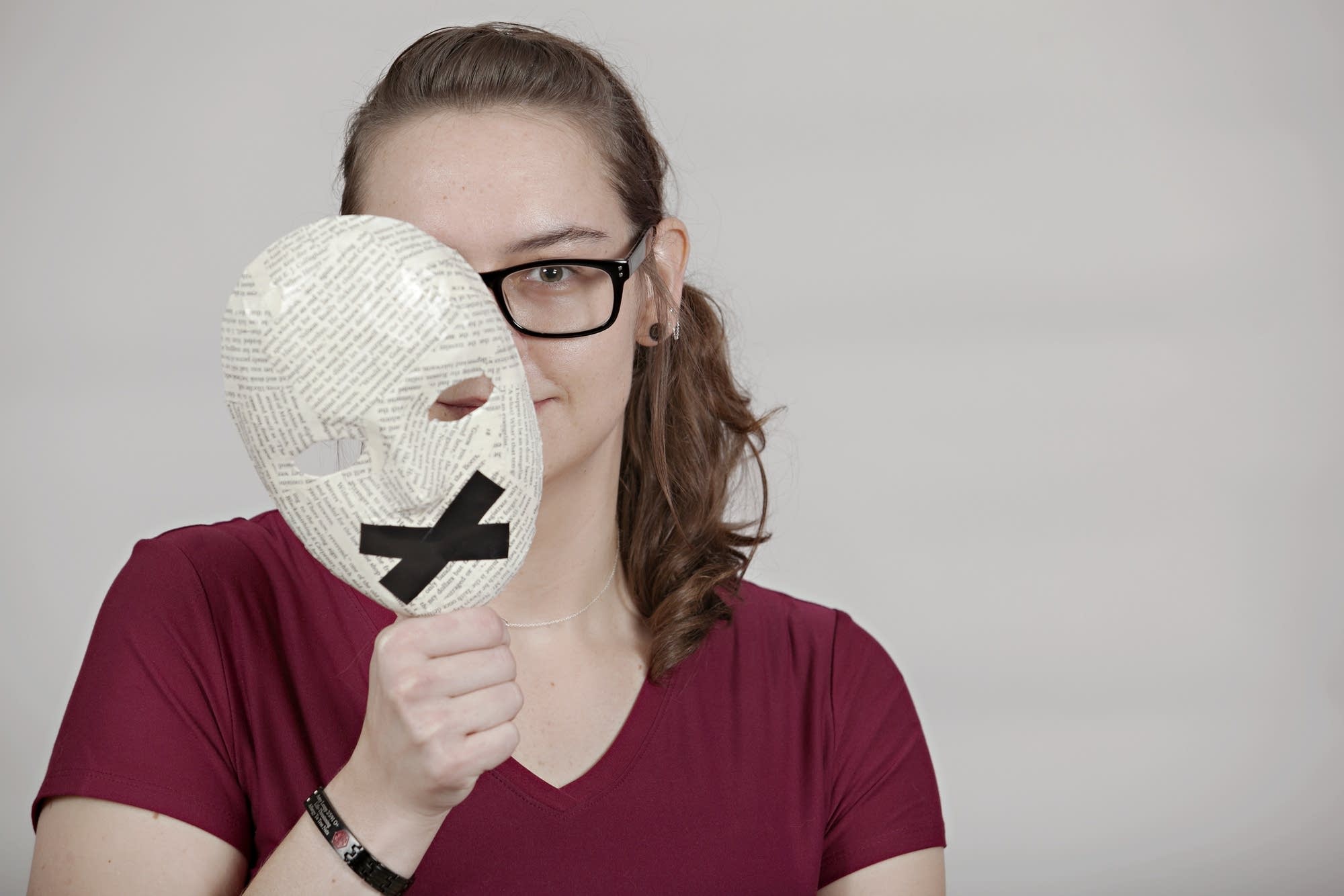 Gallery: Veterans healing through mask-making art therapy | MPR News