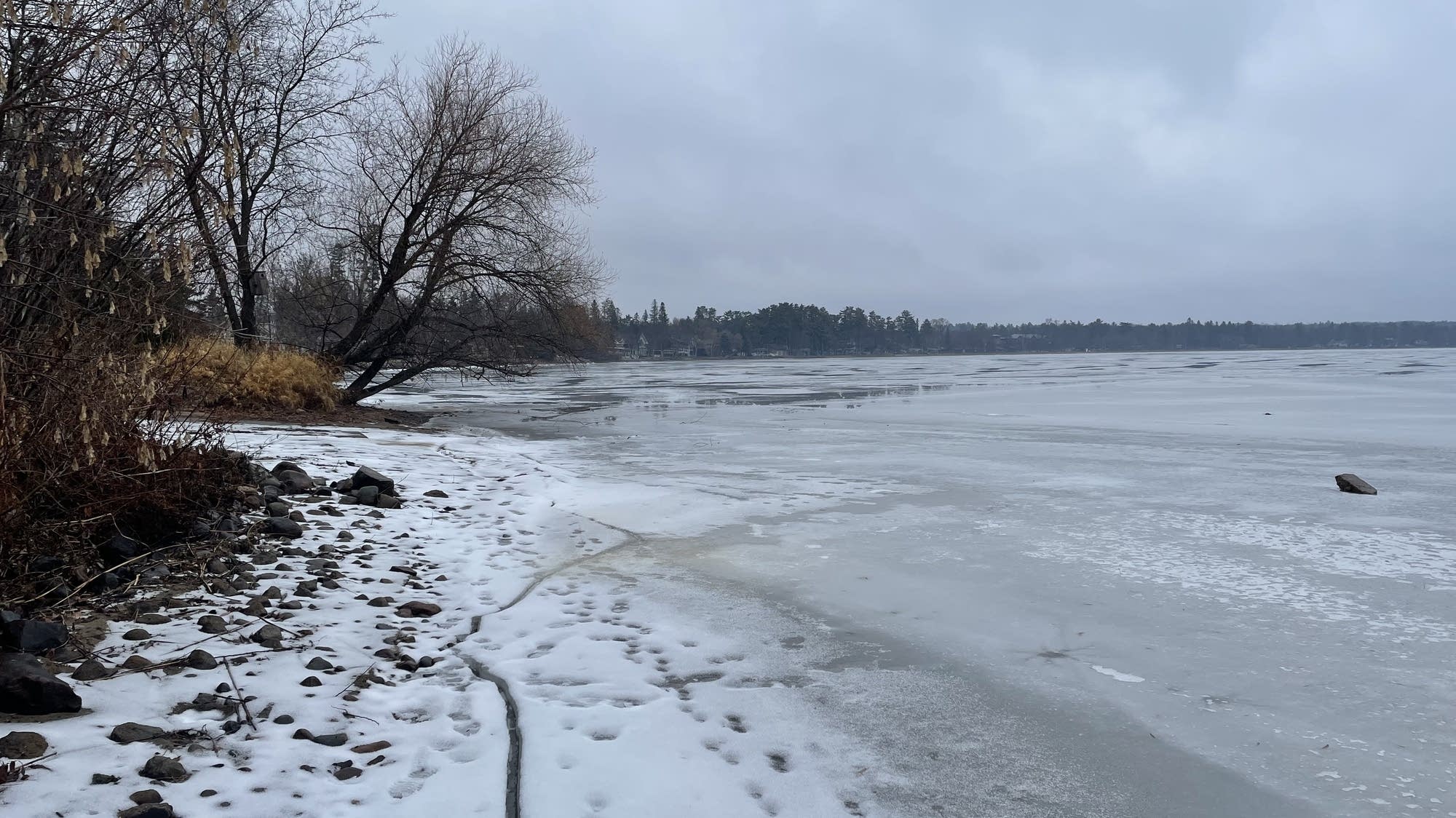 Deteriorating ice creates dangerous conditions on Minnesota lakes | MPR ...
